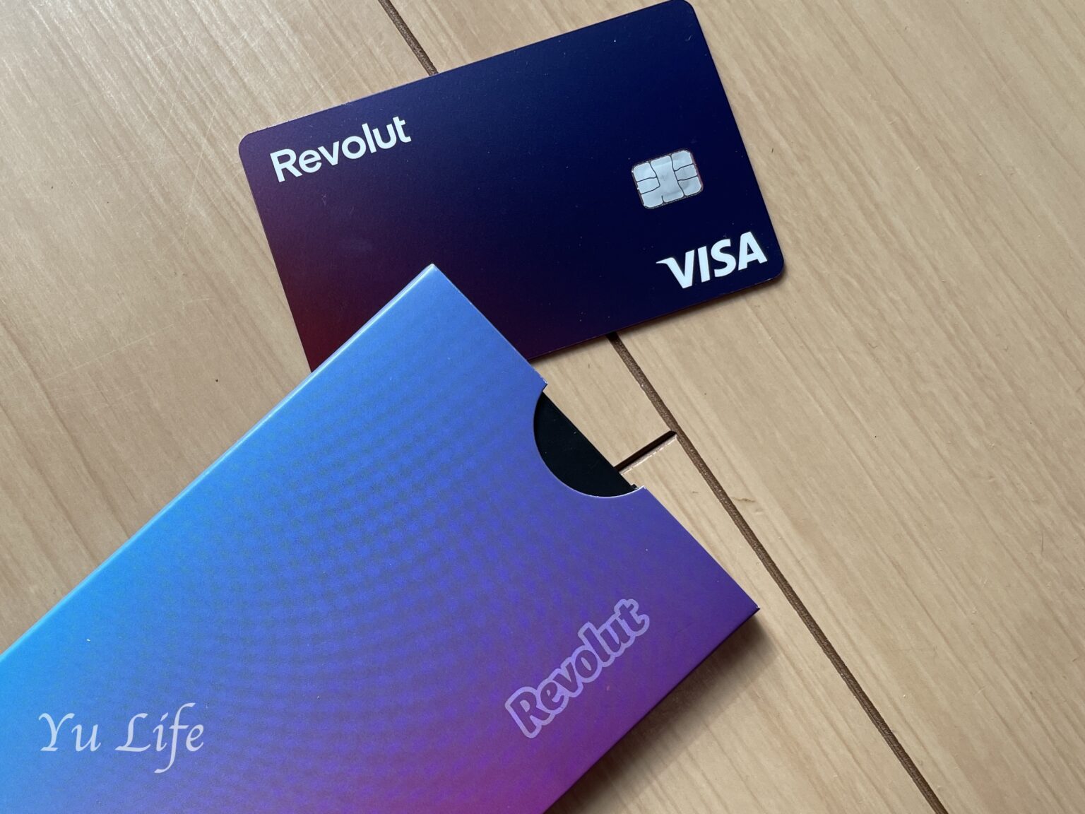 Revolutカードとは？海外旅行に最強カード。メリット・デメリット徹底紹介